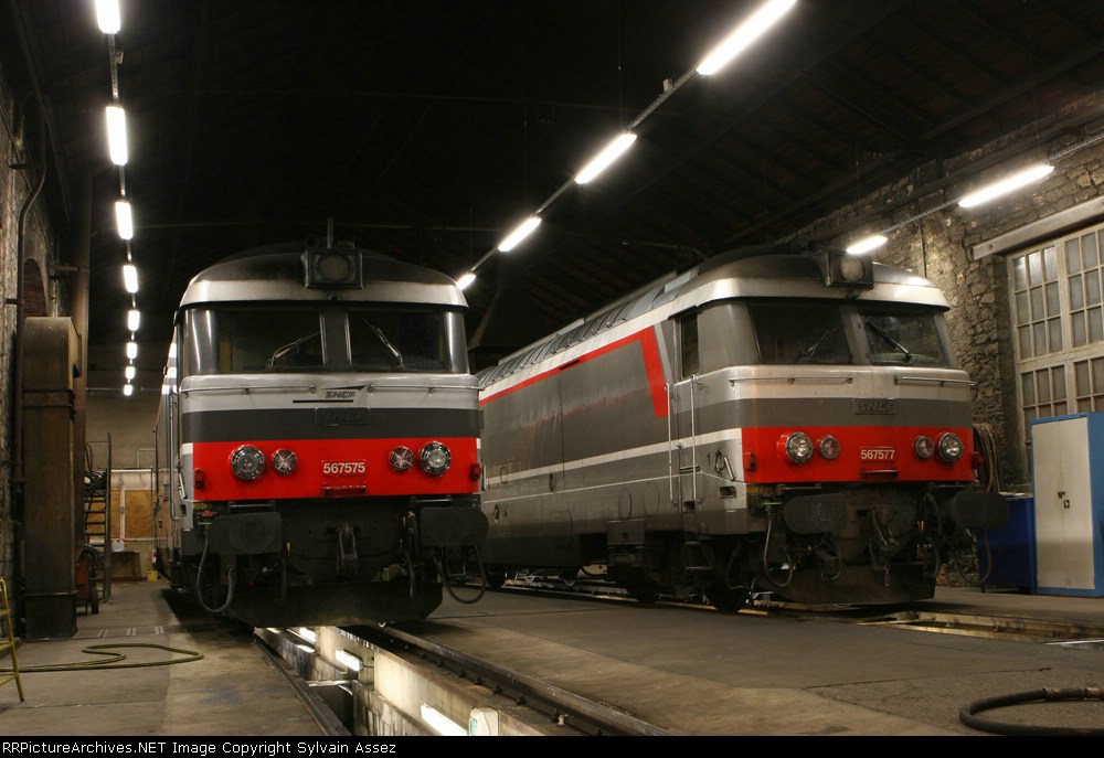 SNCF BB 67575 and 67577